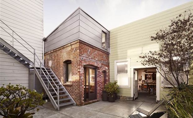 Look Inside This Beautiful 88-Square-Foot Home - Your Daily Dish