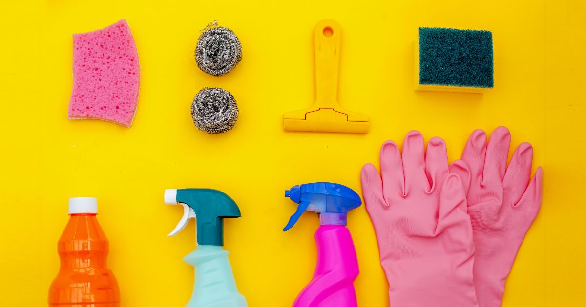 Bathroom Cleaning Tips: Cheap, Easy and Natural Cleaning Tricks